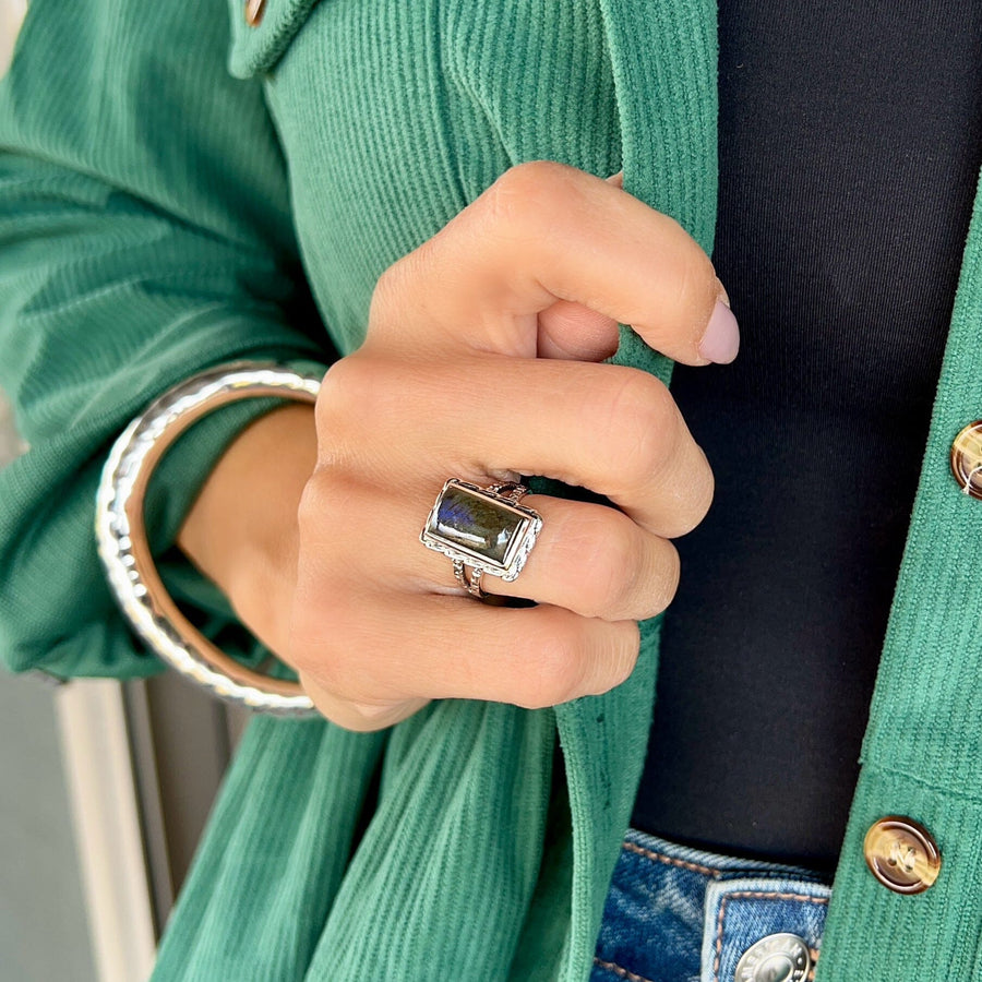 London Fog Ring – Inspiranza Designs