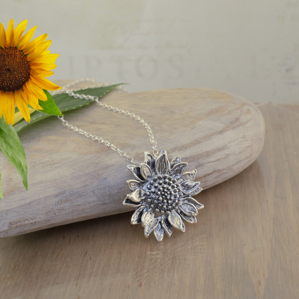 The sunflower pendant store